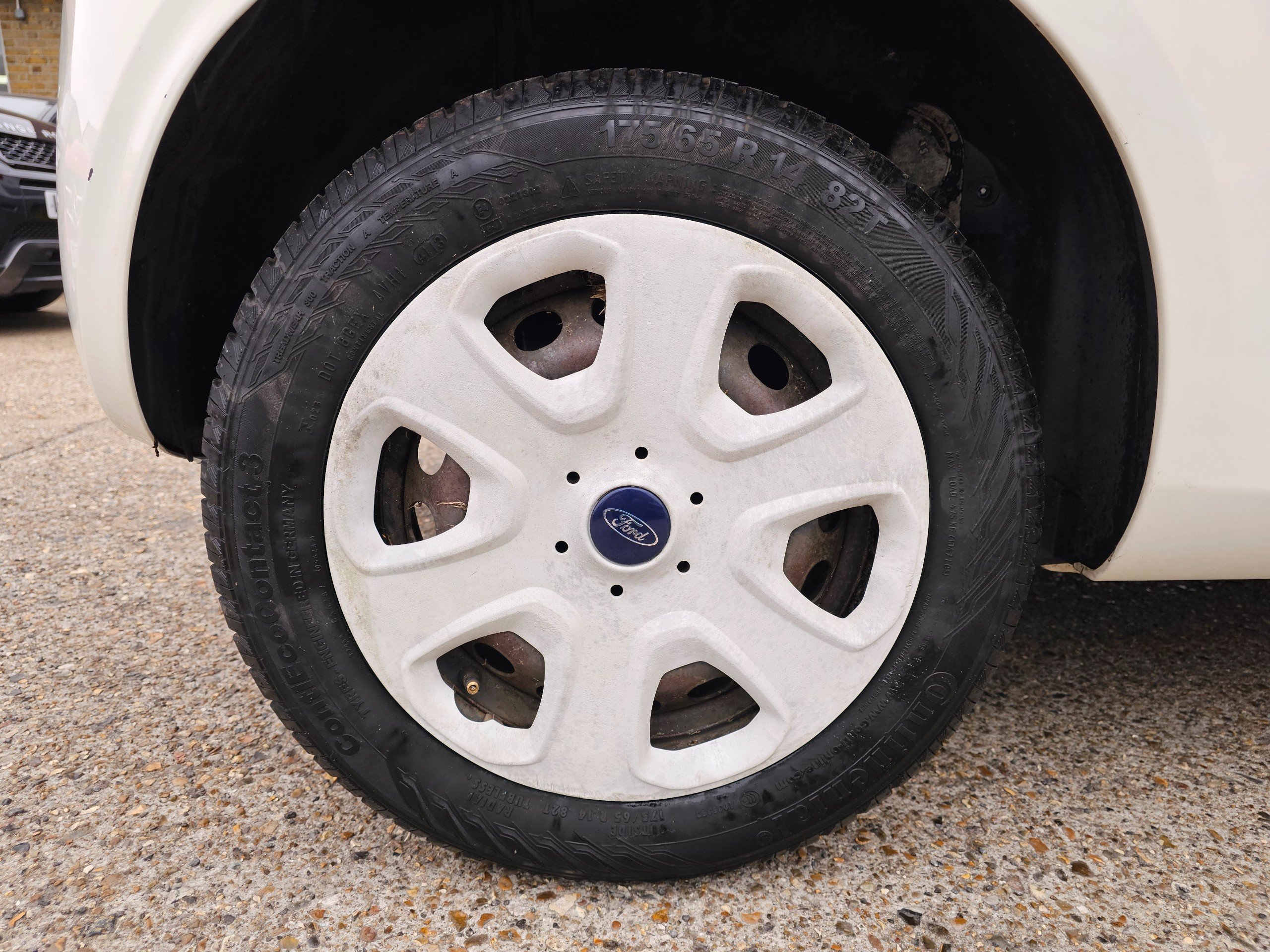 Sold 2014 Ford Ka 1.2 Studio Hatchback 3dr Petrol Manual Euro 6 (s/s) (69 ps), Feltham, London ...